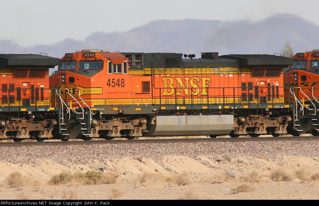 BNSF 4548